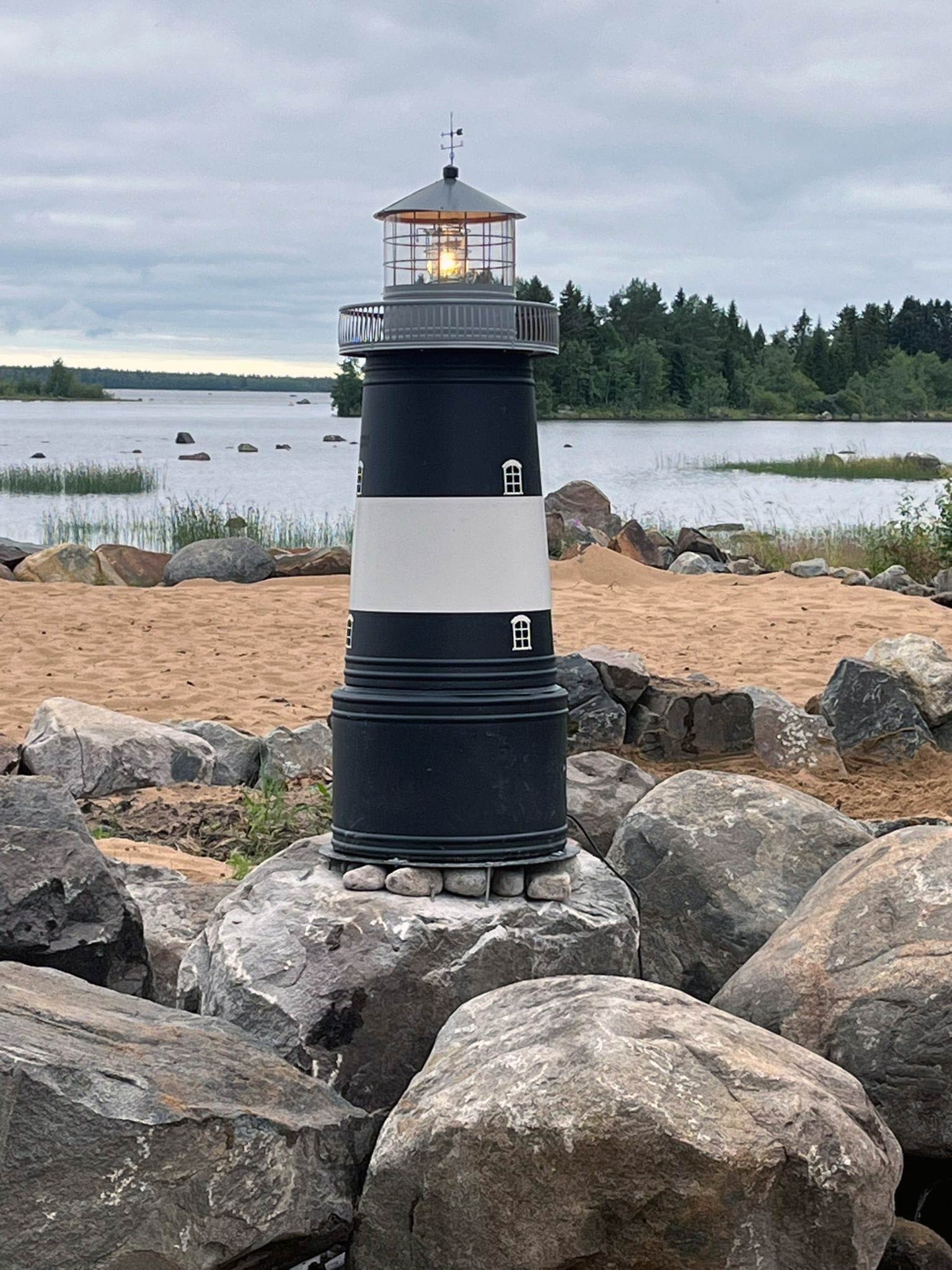 Lighthouses by Tomi Isopahkala - Koristemajakat Tomi Isopahkalan verstaalta